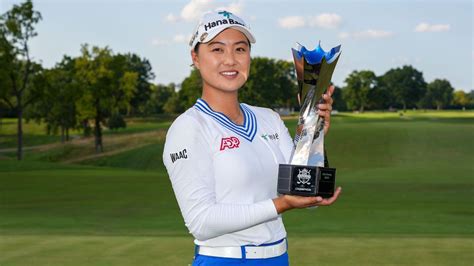 Lee Lets Big Lead Slip Away Wins Lpga Queen City In Playoff Espn