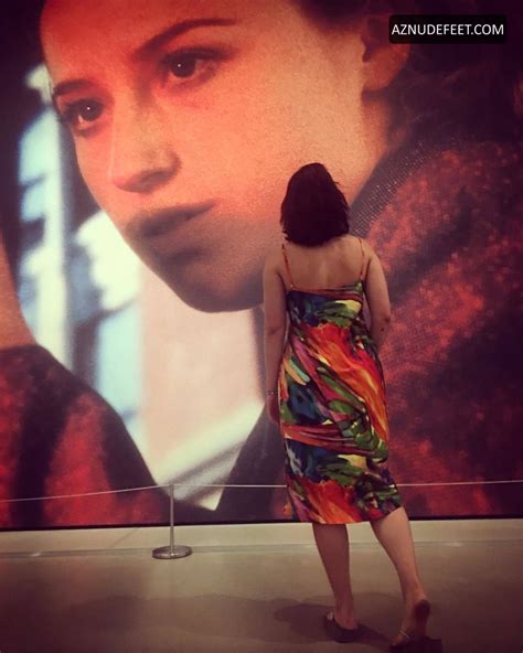 Mary Chieffo Feet Aznudefeet