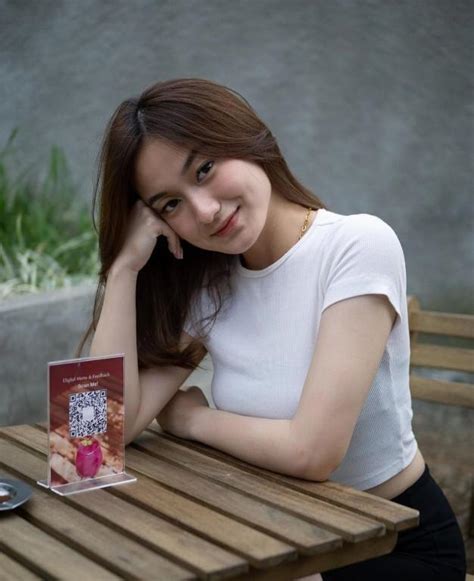 Escorts Independent Girl Jakarta 23
