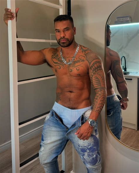 Guilherme Ga Cho E Thiago Morais Entregando Cinema