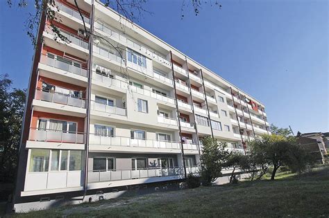 Янтра ДНЕС Live Община В Търново чака средства за саниране на 49 жилищни сгради