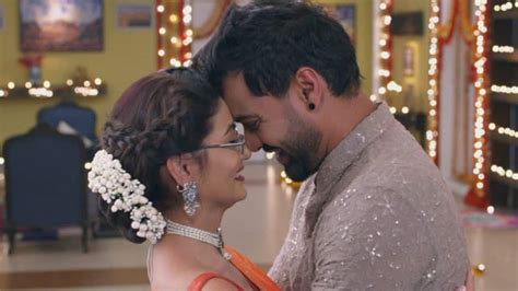 Kumkum Bhagya November 4 2019 Episode Preview Will Abhi And Pragya