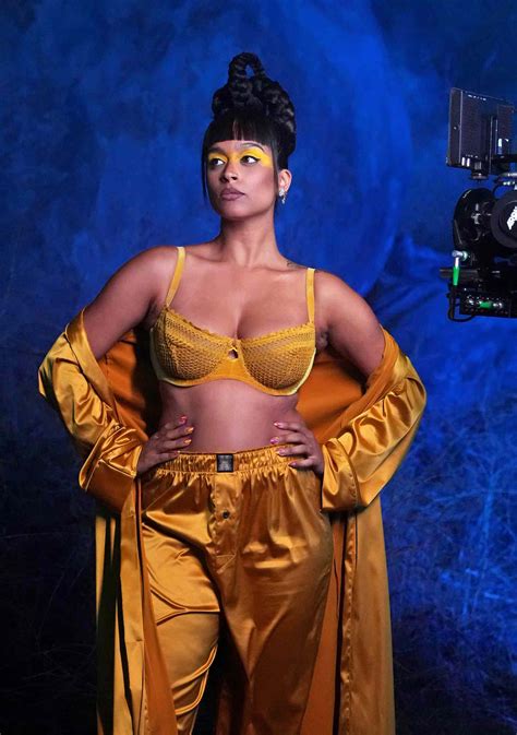 Rihannas Savage X Fenty Vol 4 A Pregnancy Snapback