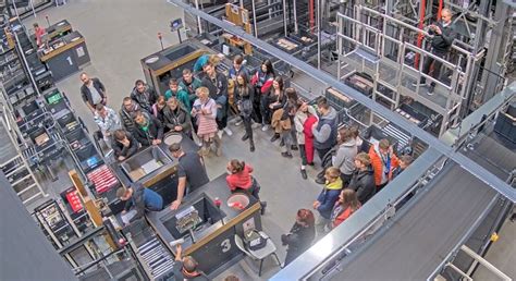 Młodzież Z Logistycznym I Mundurowym Przygotowaniem Gościła Dziś W Kaufland Polska