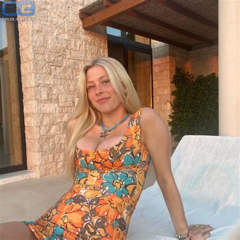 Clementine Vaughn Nude Pictures Photos Playboy Naked Topless Fappening