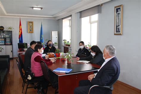 Боловсролын Хүрээлэнгийн захирал ХИС ийн удирдах зөвлөлийн гишүүн П Лхагвасүрэн МУБИС ийн