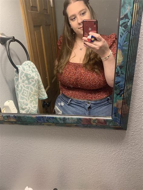 Who Let Me Look This Cute😌 R 2busty2hide