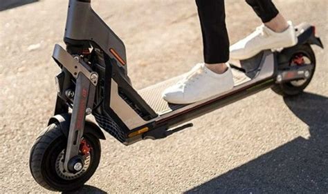 Две деца с тротинетка се удариха в автобус Regnews Net Новини по всяко време