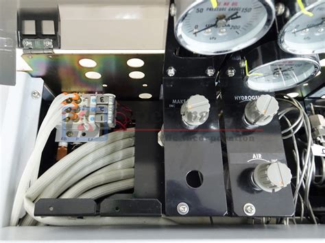 Shimadzu GC 2014 CO2 Impurity Analysis GC System With FIDs And TCDs Spectralab Scientific Inc