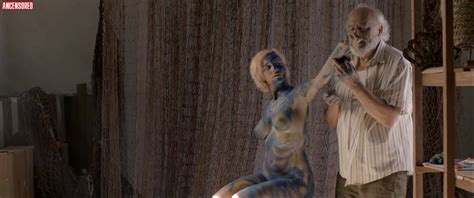 Naked Isa Feliu In Fishbone