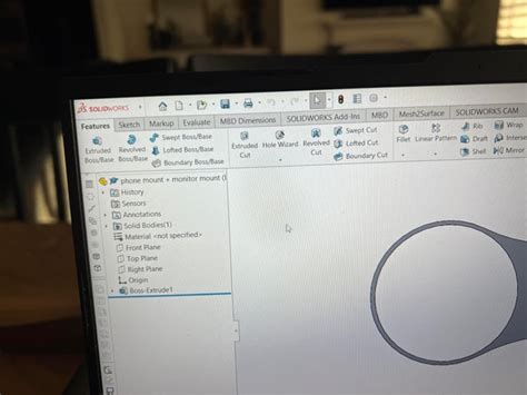 Issue With Command Ribbon R Solidworks