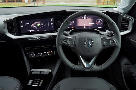 Vauxhall Mokka 2021 Interior Layout Dashboard And Infotainment Parkers