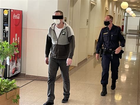 Prozess Am Landesgericht Wiener Neustadt Vater Mit Minderj Hriger Tochter Sex Im Park M Dling