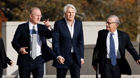 Ex Abercrombie Ceo Mike Jeffries Pleads Not Guilty To Trafficking Charges After Luring Hopeful