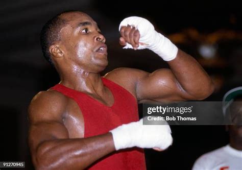 Sugar Ray Leonard Photos And Premium High Res Pictures Getty Images
