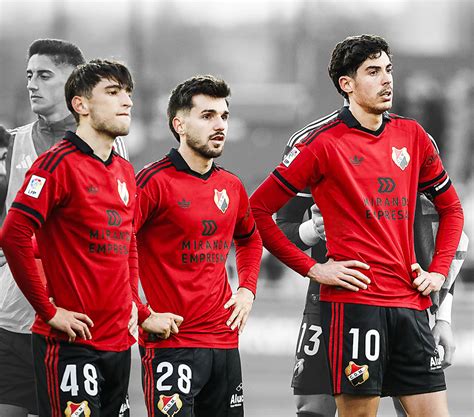 Unax Javi Hernández Y Carlos Fernández El Trío Que Mantiene Con Vida