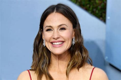 20 Popular Actresses With Big Noses In Hollywood Fashionterest