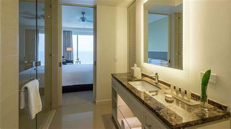 Suites And Vacation Rentals In Cartagena Hyatt Regency Cartagena