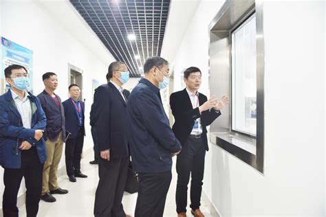 中国工程院院士哈尔滨工业大学教授邓宗全一行走访我校 江苏信息职业技术学院