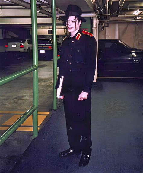 Michael Jacksons Height How Tall Was The King Of Pop Malevus