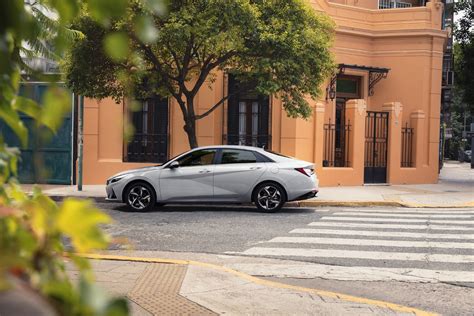 ახალი მე 7 თაობის ელანტრა 5000 ლარიანი ფასდაკლებით ჰიუნდაი ავტო საქართველოში Bpn