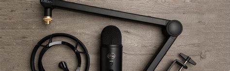 Blue Yeticaster Professional Broadcast Bundle With Yeti Usb Microphone Radius Iii Shockmount