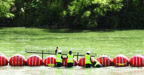 [포토] 텍사스주 수중 장벽 강행… 美 법무부 소송
