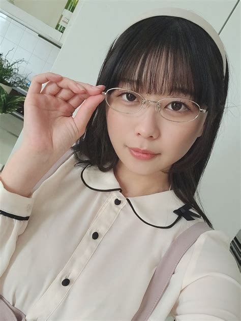 蒼猫いな 1stdvd地味子ちゃんでおはいな 地味子 1 画像動画 グラビアアイドル画像動画まとめ