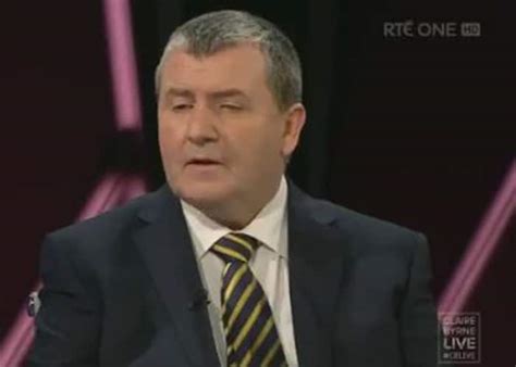 Hilarious Tv Moment Cab Chief Throws Shade At Crimes Of Fashion Of Irish Gangsters Extra Ie