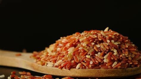 Premium Photo Rice Grain Varieties Red Jasmine Rice Or Red Brown Rice