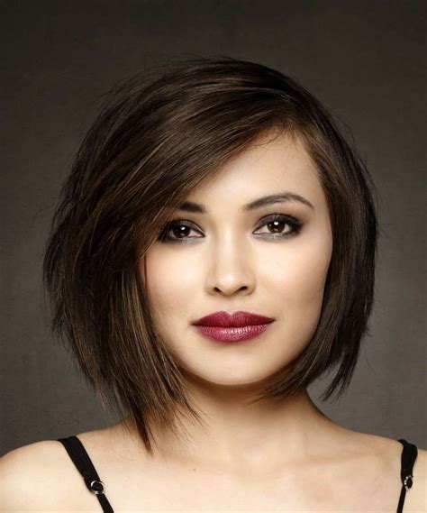 Layered Bob With Swoopy Side Bangs 100 Mindblowing
