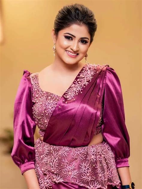 ඔසරියට ලස්සනම කවුද Youtube