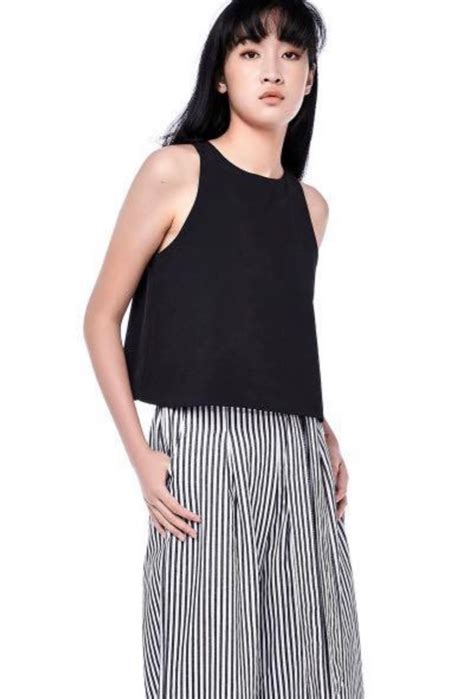 Tem Prischa Crop Top In Black Womens Fashion Tops Sleeveless On