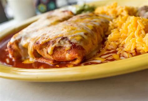 Recipe Tinas Restaurant Style Colorado Chili Burritos Food