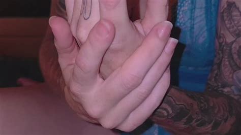 Sinbun Rubs Lotion Into Her Hands Sinbun Clips4sale