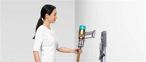 Getting Started Dyson Micro™ Cordless Vacuum