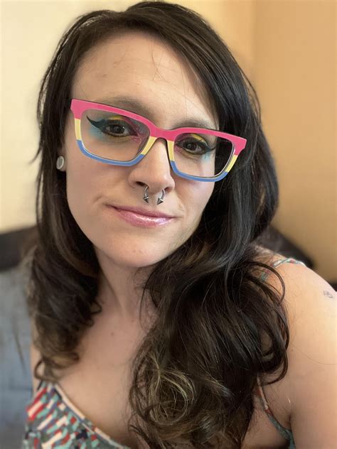 🫧long Time Lurker First Time Poster🫧 R Pansexual