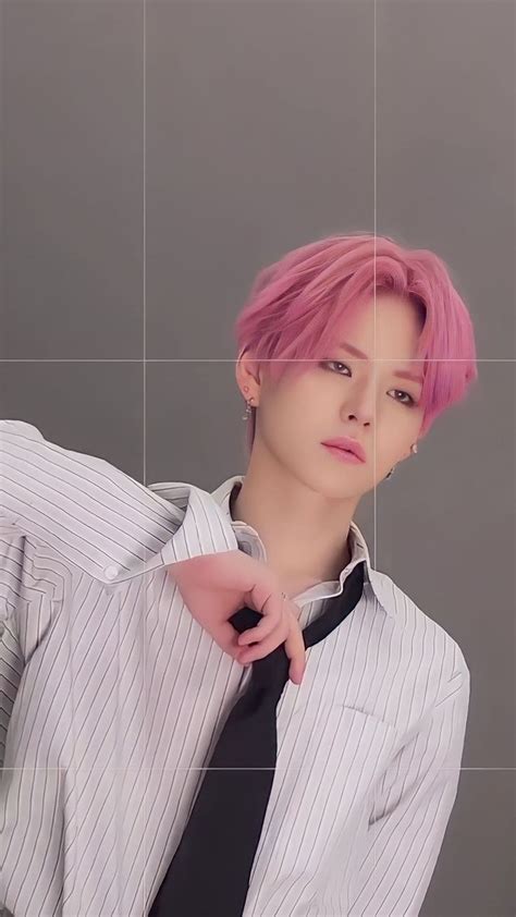 Treasure Yoshi Pria Tampan Yoshi Foto Kekasih