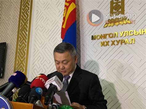 З ЭНХБОЛД ЕРӨНХИЙЛӨГЧ ҮНДСЭН ХУУЛИЙН ӨӨРЧЛӨЛТИЙН ТӨСЛӨӨ ТАТАЖ АРД ТҮМНЭЭС ЗАСАГЛАЛЫН ХЭЛБЭРЭЭ