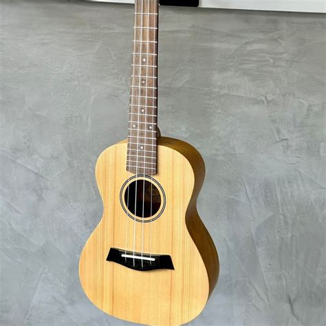 Yellow Mellow Ukuele Music Maniac