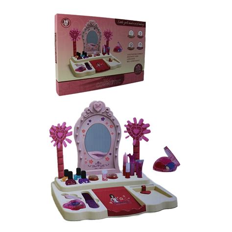 ტრილიაჟი სათამაშო კოსმეტიკის ნაკრებით