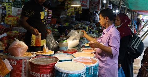 Inflated Commodity Price Poor In Crisis Middle Class In Disarray