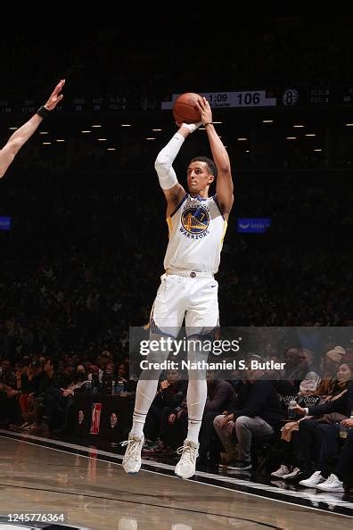 Patrick Baldwin Jr 7 Of The Golden State Warriors Shoots The Ball