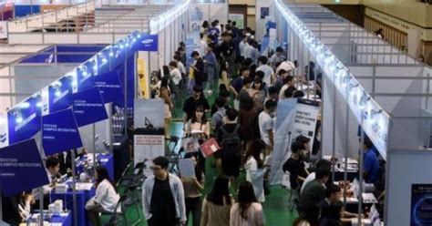 취업준비생 10명 중 4명은 올해 더 어렵다 희망연봉 3371만원