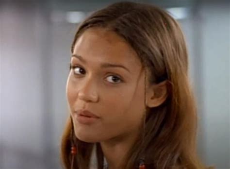 Heres The Story Of Jessica Albas Real Life Abduction