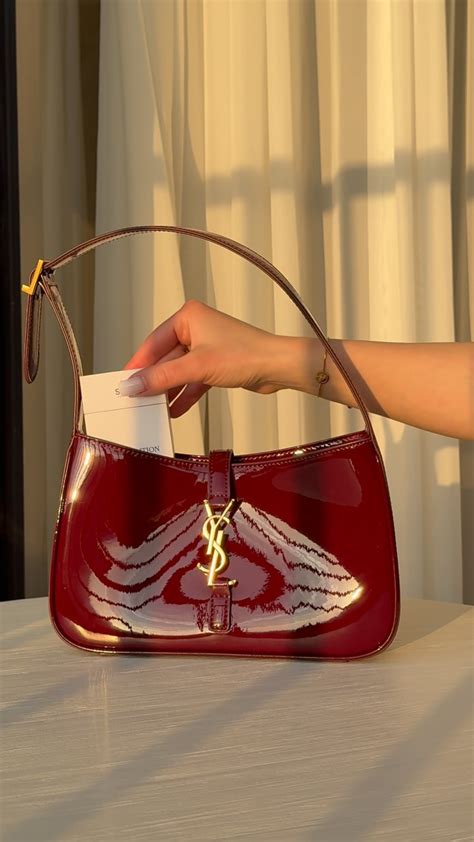 Skin Perfume აღმოაჩინეთ თქვენი იდეალური სურნელი და ატარეთ თან🍃🤍 გაიმარტივეთ ყოველდღიურობა💫