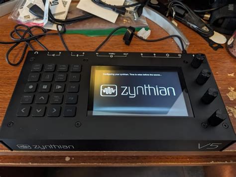 zynthian v5 raspberry pi based synthesizer r synthesizers
