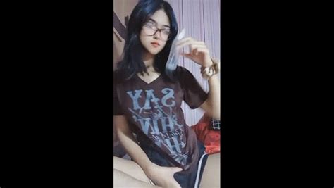 Colok Memek Pakai Botol Parfum LingBokep