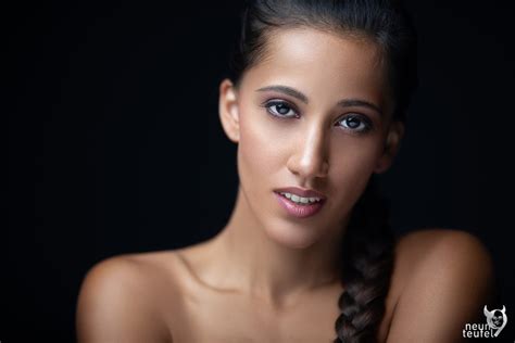 Alyssandra Sin People People Models Produktschau Choreografen T Nzerinnen Statisten