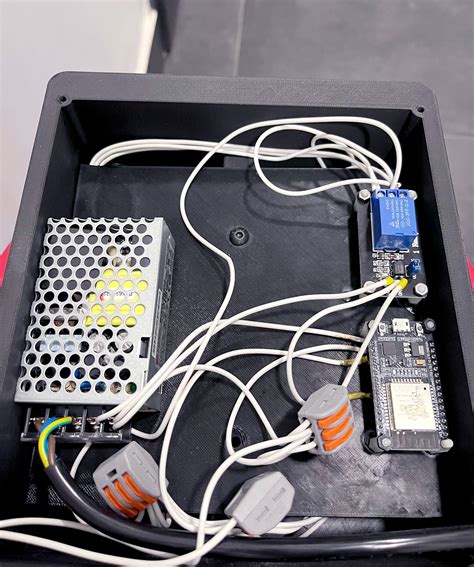 Toilet Occupancy Indicator Built Using Esp32 Botland